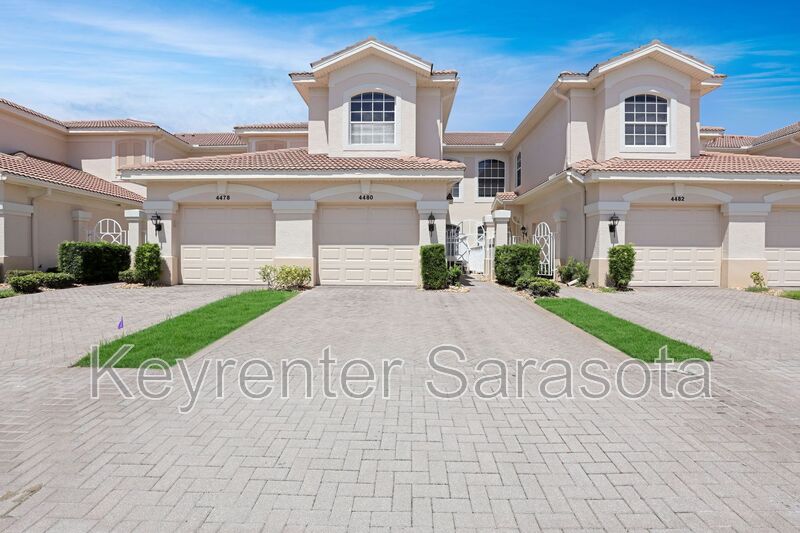 Request a Viewing for 4480 Streamside Ct. - Tenant Turner