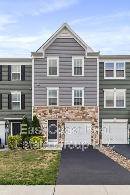 Request a Viewing for 8 Cecily Way - Tenant Turner