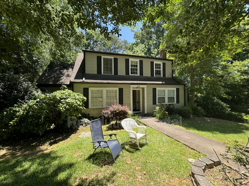 Request a Viewing for 451 Durand Dr NE, Unit 4 - Tenant Turner