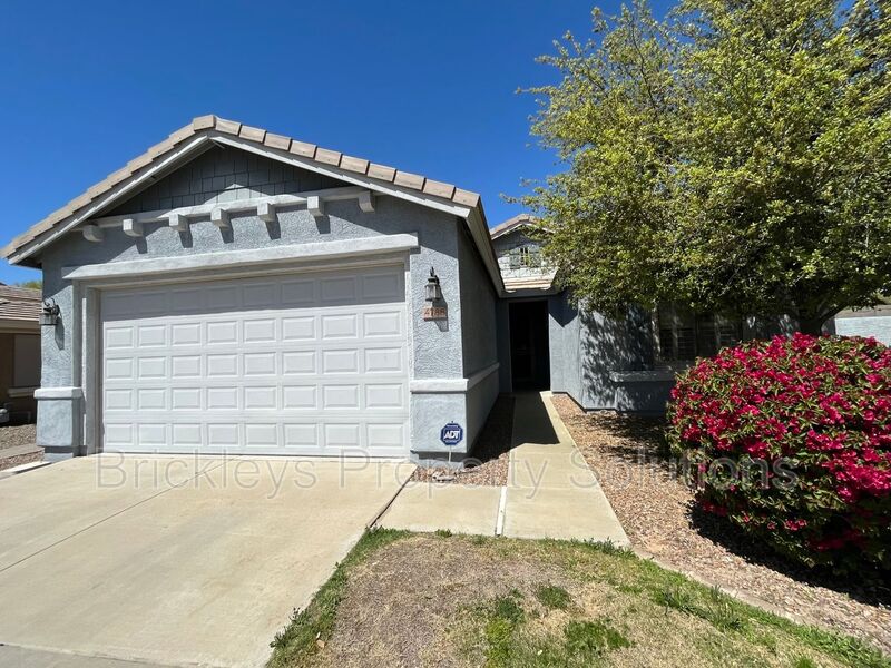 Request a Viewing for 4788 E Lark St. - Tenant Turner