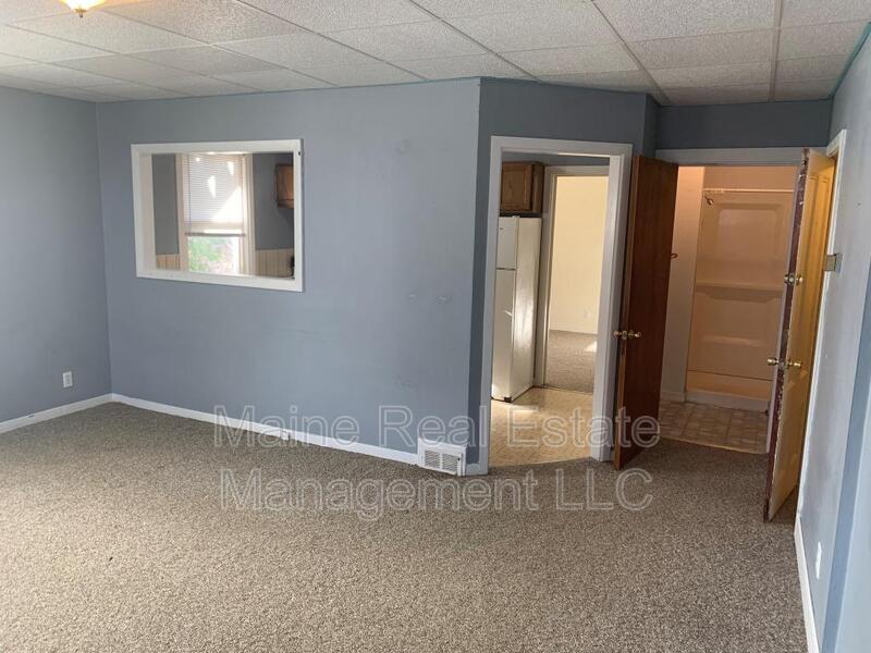 Request a Viewing for 142 Pine St. #1, Apt. 1 - Tenant Turner Request a Viewing for 142 Pine St. #1, Apt. 1 - Tenant Turner