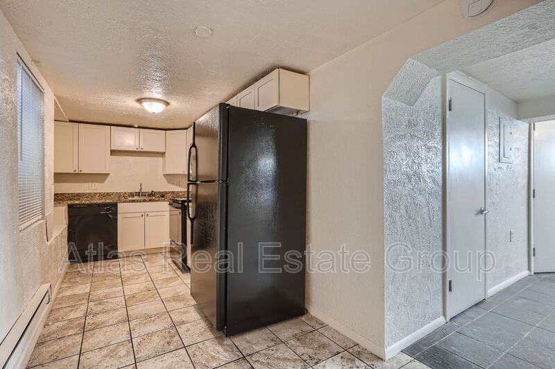 Request a Viewing for 1575 Lima Street, Unit B - Tenant Turner