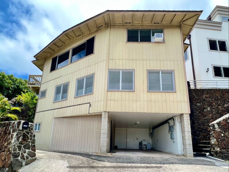 Request a Viewing for 1957 Mott-Smith Drive - Tenant Turner