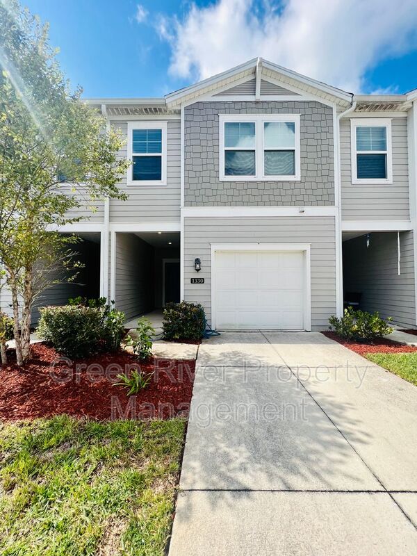 Request a Viewing for 1330 Salt Ridge Ave - Tenant Turner