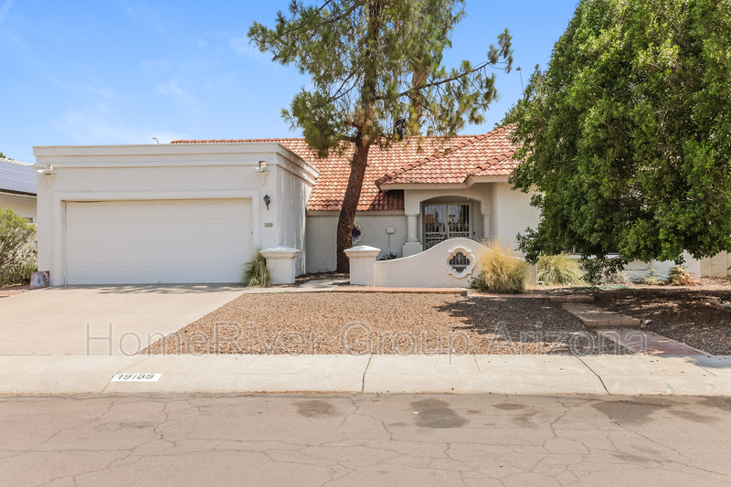 Request a Viewing for 19189 N 67th Dr - Tenant Turner