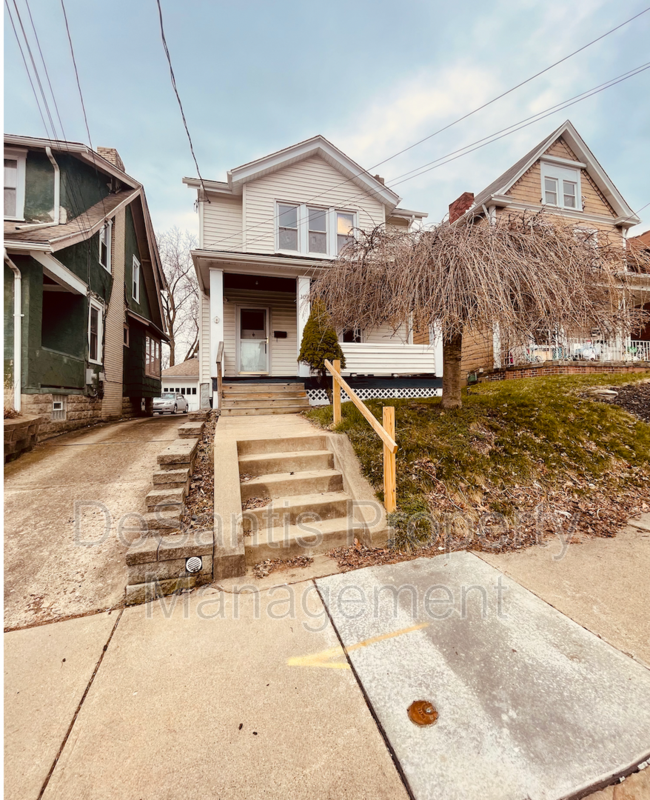 Request a Viewing for 107 Ridgewood Avenue - Tenant Turner